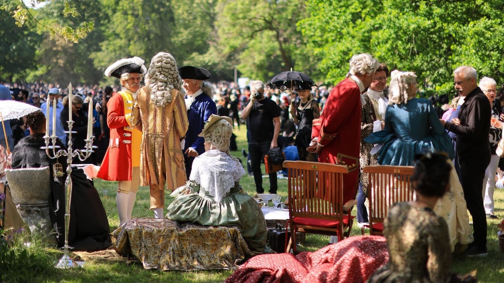 Szene: 20.000 Fans beim Wave-Gotik-Treffen in Leipzig