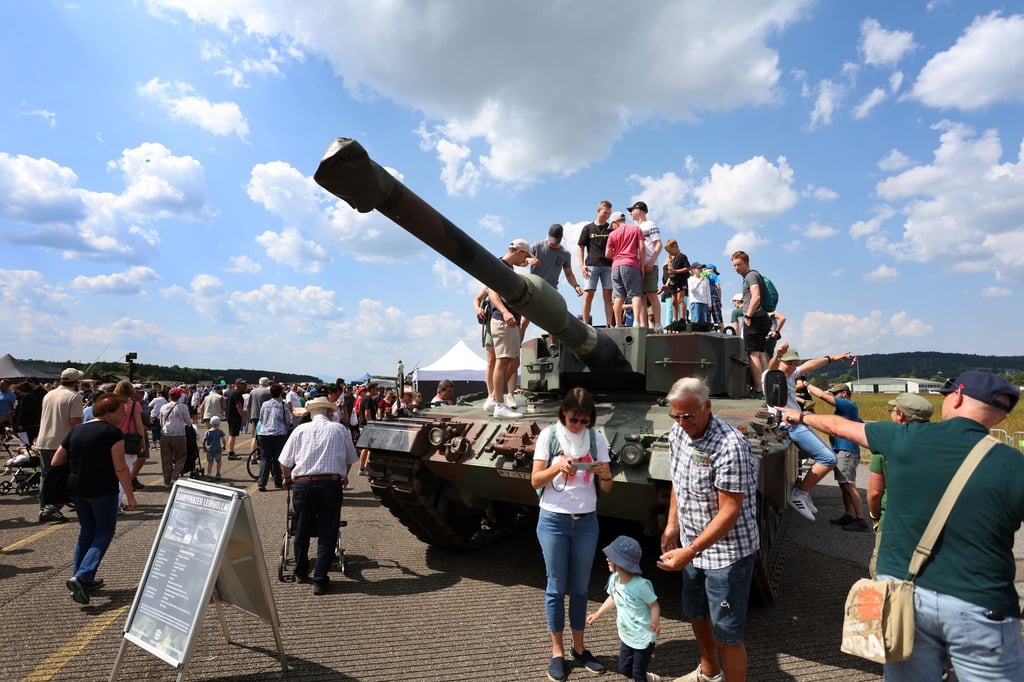 Verteidigung: Tag der Bundeswehr in Brandenburg: Armee zum Anfassen