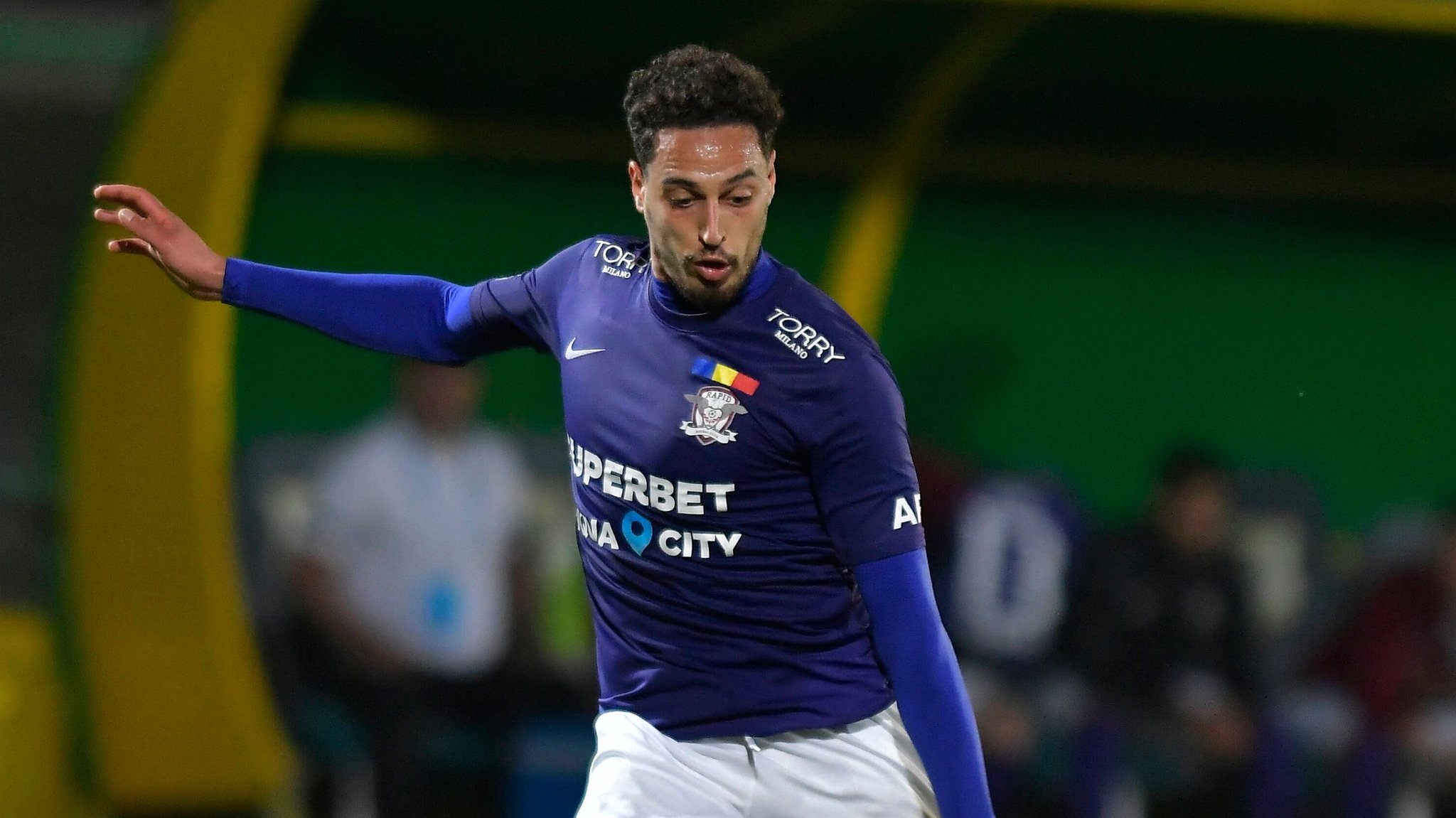 HFC: Younes Bnou Marzouk absolviert Trainingsauftakt in Halle - 27 ...