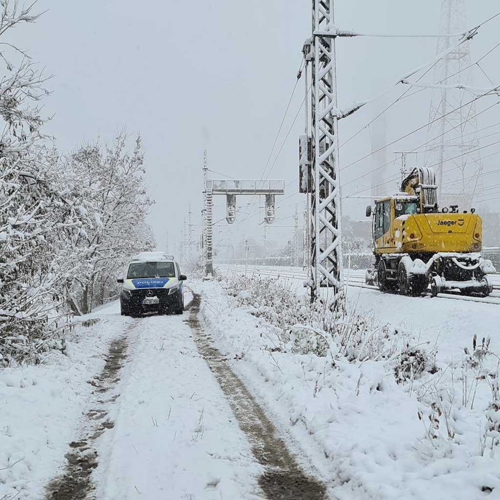 Zugunglück in Halle: Tragischer Unfall bei Ammendorf mit einem Toten und drei Verletzten ...