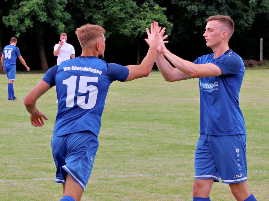 Fussball: Vier Tore von Teske beim 5:5 im Testspiel zwischen ...