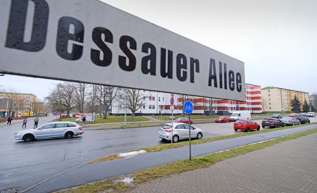 Bauarbeiten gehen weiter: Vollsperrung der Dessauer Allee in Wolfen ...