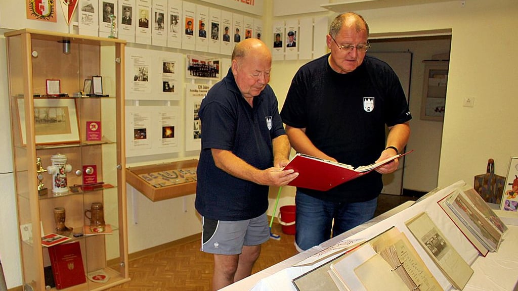 Kleines Museum öffnet: Was Dokumente aus der Wanzleber Feuerwehr ...