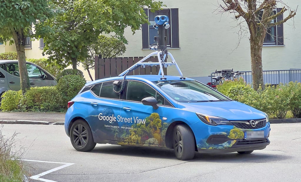 Digitales: Schönebeck: Kamerafahrzeuge für Google Street View sind unterwegs