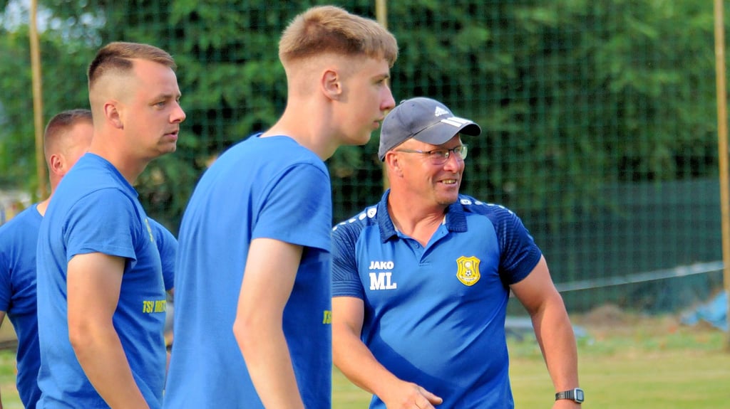 Fußball: Brettin/Roßdorf verschläft Anfangsphase