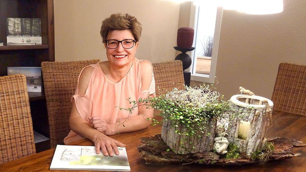 Neueröffnung: Friseurin wechselt zum Bestatter - Neueröffnung in ...