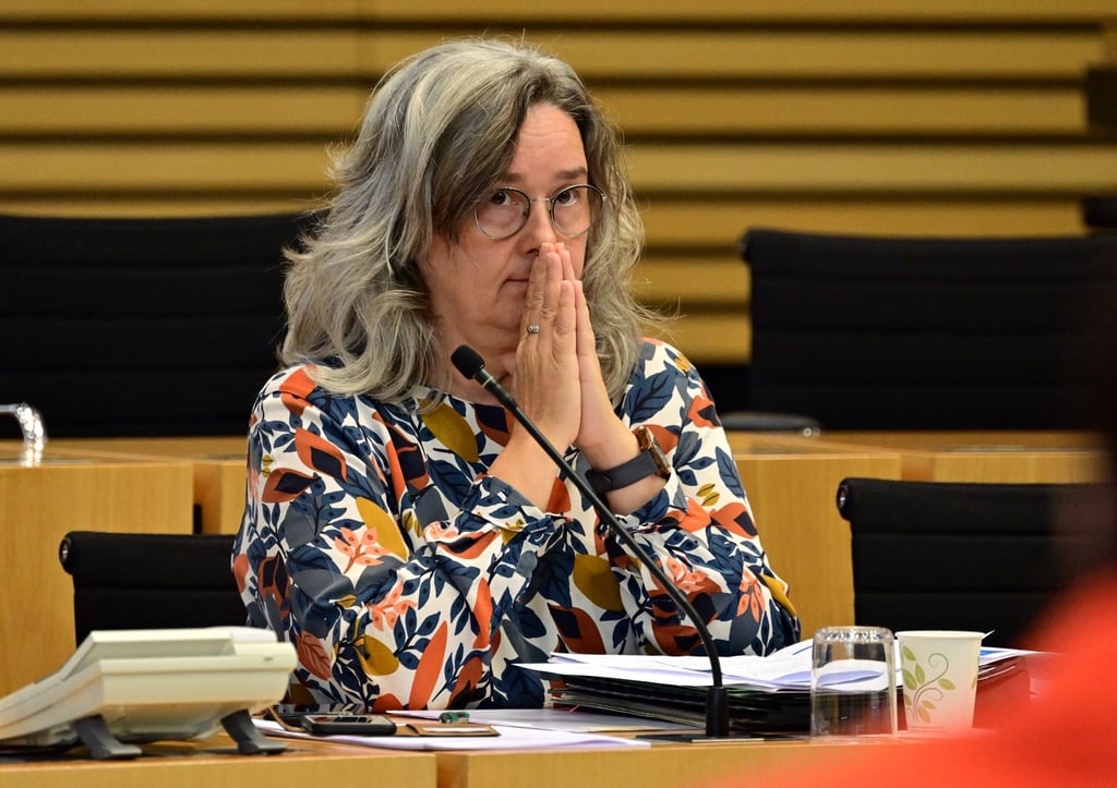 Gesundheit: HIV-Infektionen - Ministerin: Mehr Respekt, mehr Vorsicht