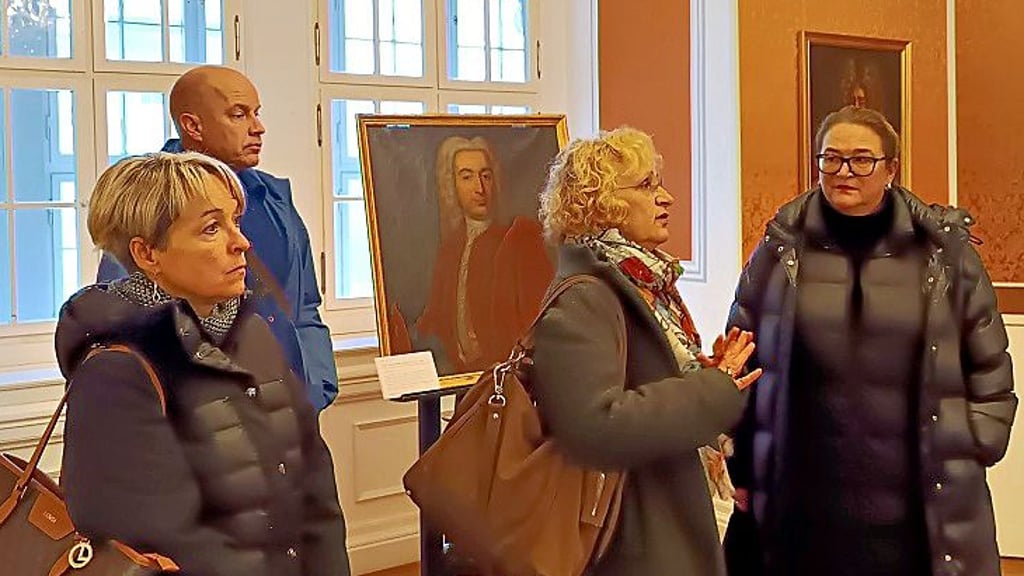 Investitionen geplant: SPD-Politikerin Budde besucht Schloss in Köthen ...