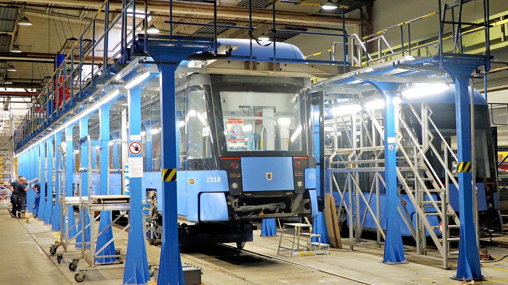 Schienenverkehr: Aus ganz Deutschland zur Überholung nach Halberstadt