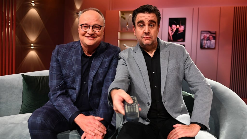 Fernsehen: Kurioses aus 60 Jahren TV - Welke und Pastewka schauen fern