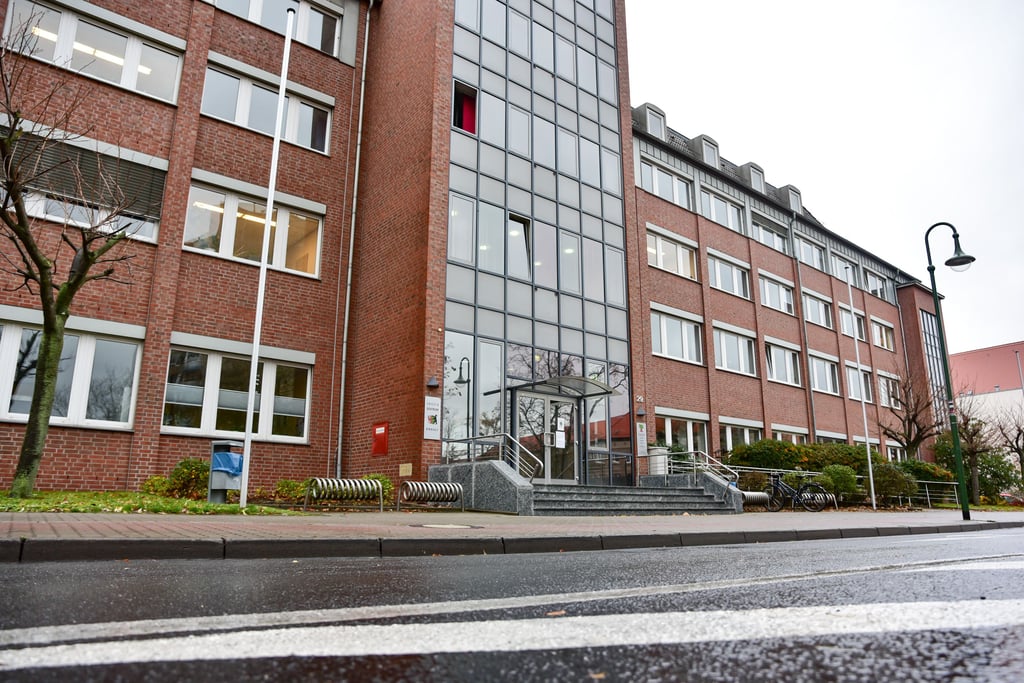 Prozess um sexuellen Missbrauch am Landgericht Dessau-Roßlau: In ... Prozess um sexuellen Missbrauch am Landgericht Dessau-Roßlau: In ...