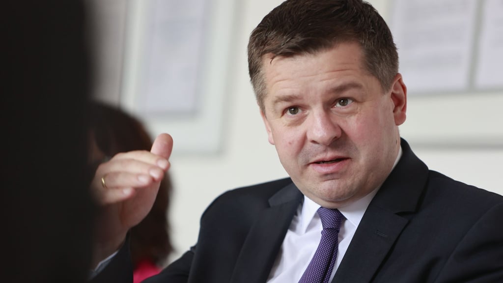 Wirtschaftsminister: Schulze: Gute Entwicklung trotz Herausforderungen