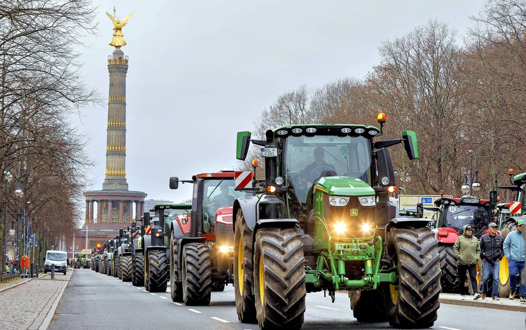Bauernproteste: Massive Proteste am Montag - Bauernpräsident Olaf ...