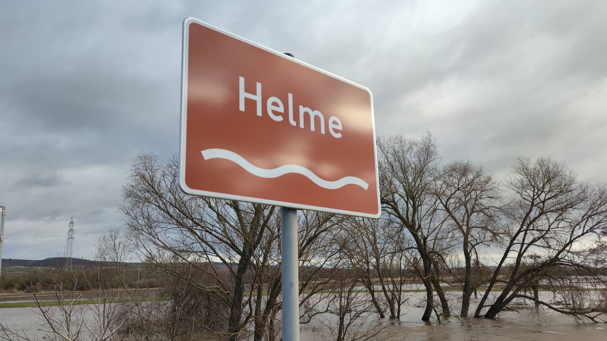 Mit Video: Höchste Hochwasser-Alarmstufe in Bennungen – Scholz bei ...