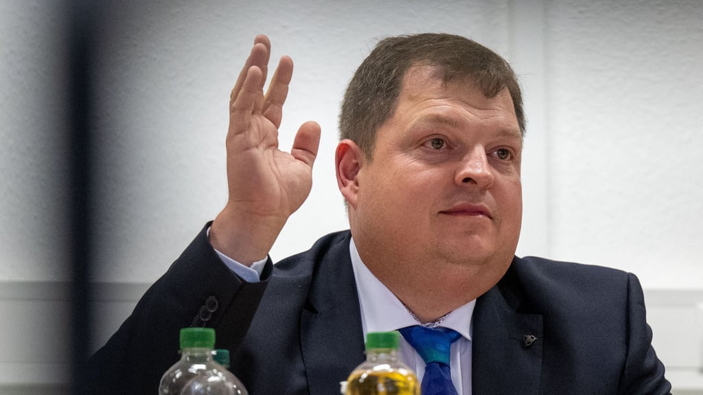 AfD-Bürgermeister Hannes Loth: So regiert er Raghun-Jeßnitz