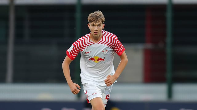 Platzverweis und Last-Minute-Ausgleich: RB-U19 bezwingt Midtjylland im ...