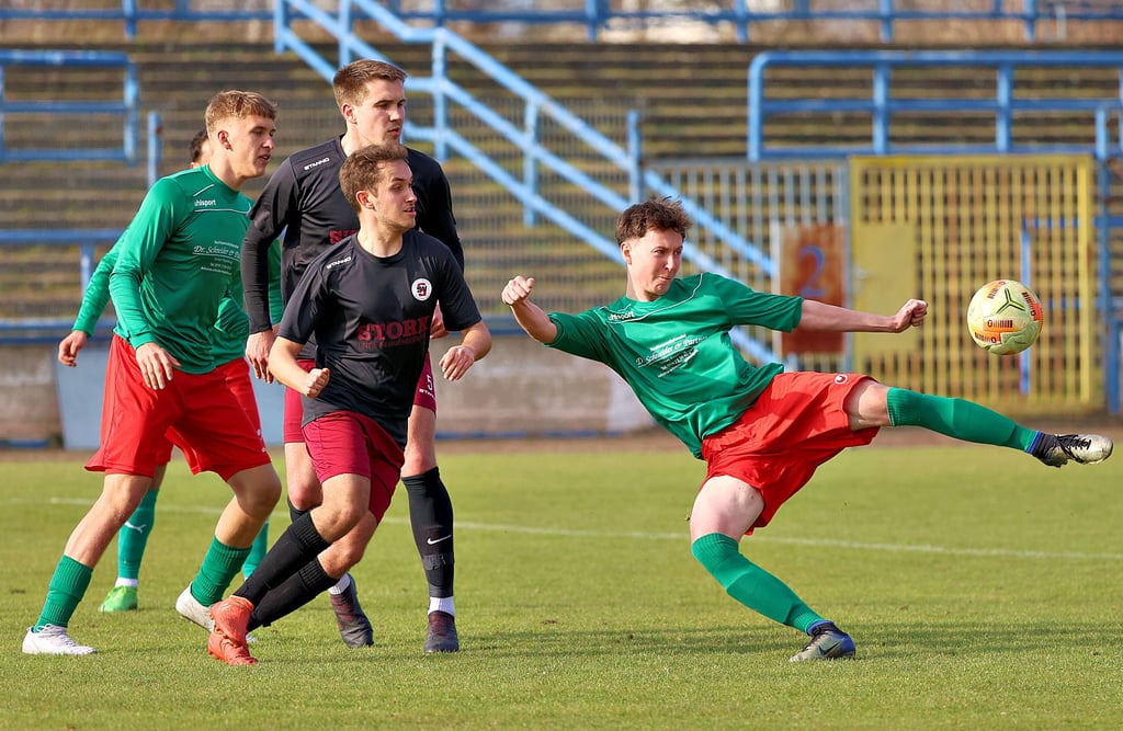 Fußball: Mit dieser Taktik-Anpassung hat der SV Arminia den Derbysieg ...