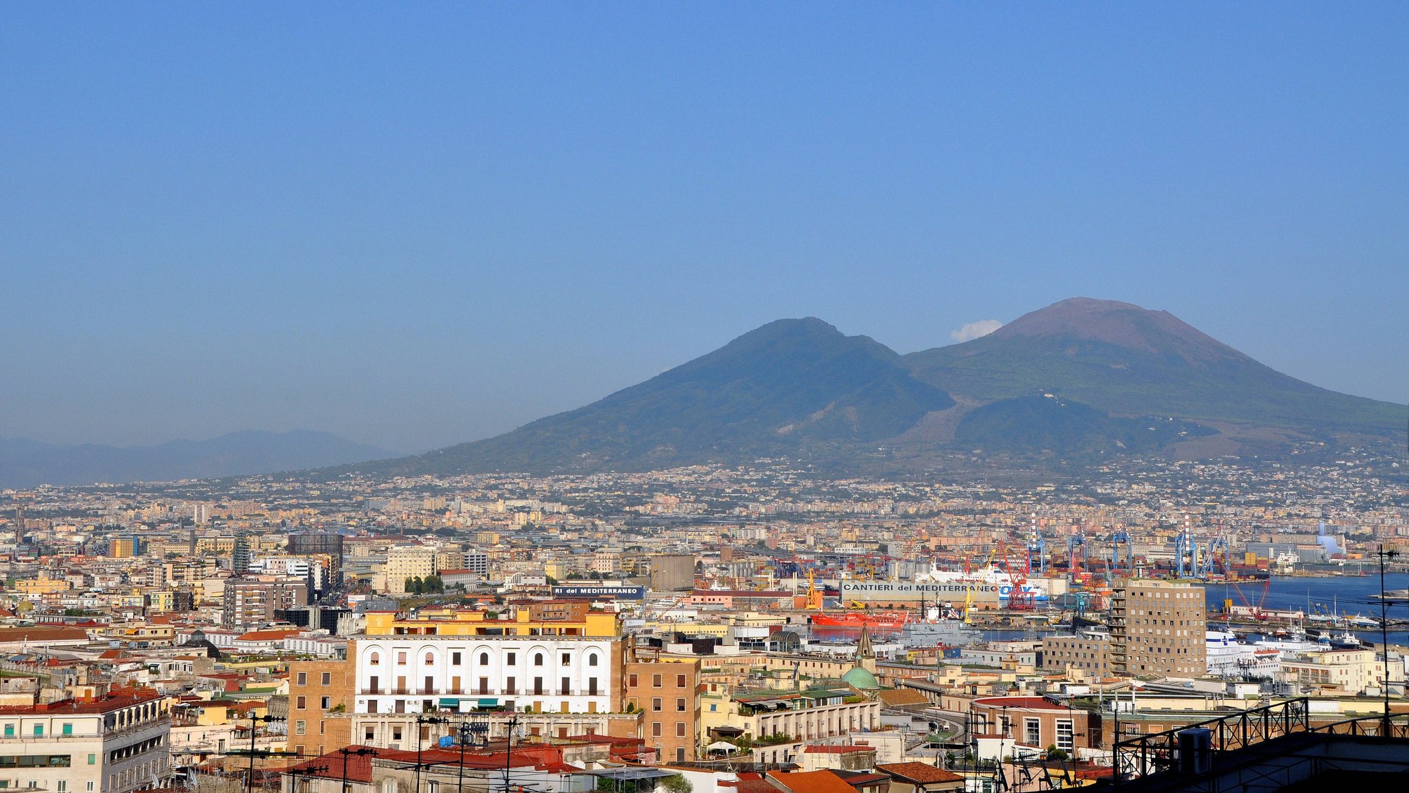 Phlegräische Felder: Supervulkan von Neapel mit stärkstem Erdbeben seit vier Jahrzehnten
