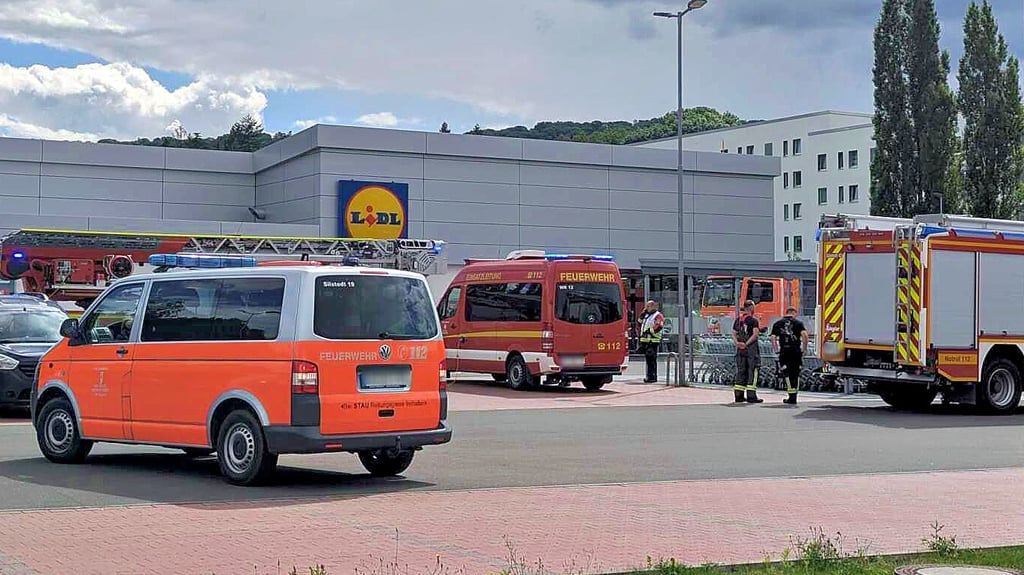 Feuerwehreinsatz Harz: Polizei ermittelt nach Feuer in Lidl Wernigerode: Discounter bleibt ...