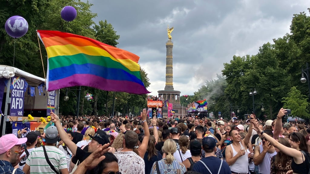 LGBT: Berliner Pride friedlich - Ärger bei „Queers for Palestine“