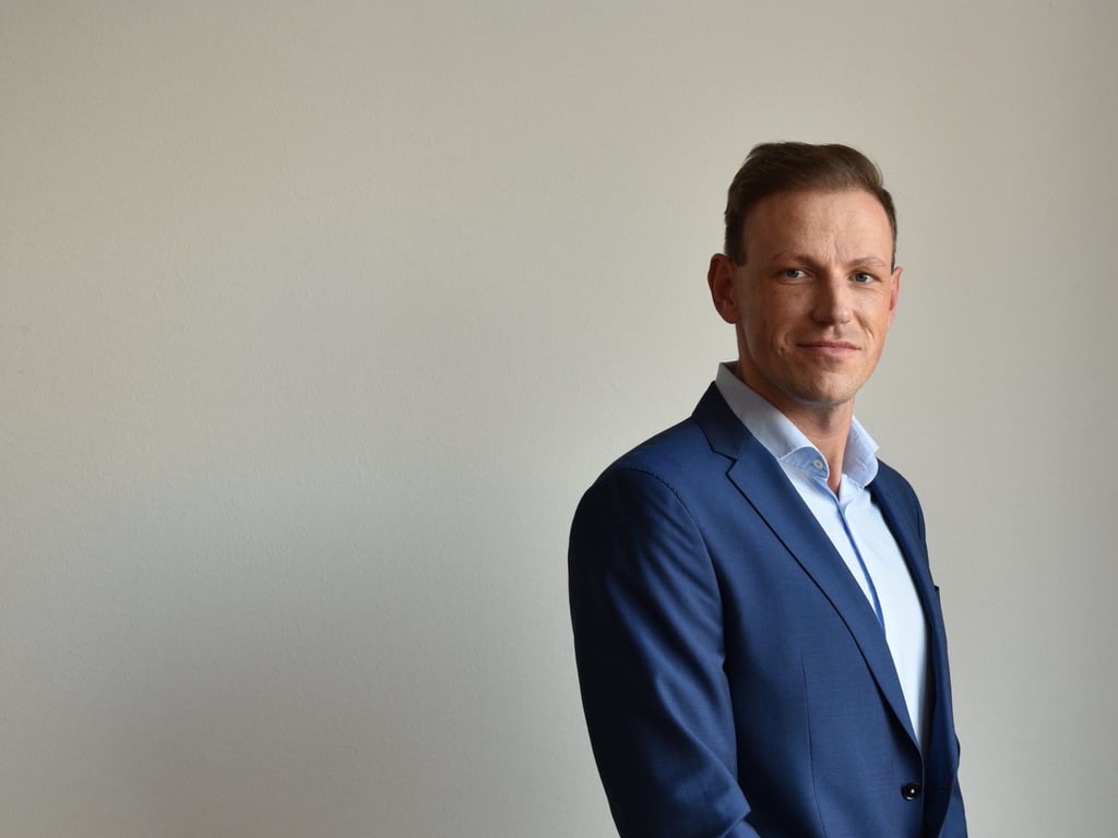 Skandal um AfD-Politiker Phillipp-Anders Rau: Falsches Abiturzeugnis ...