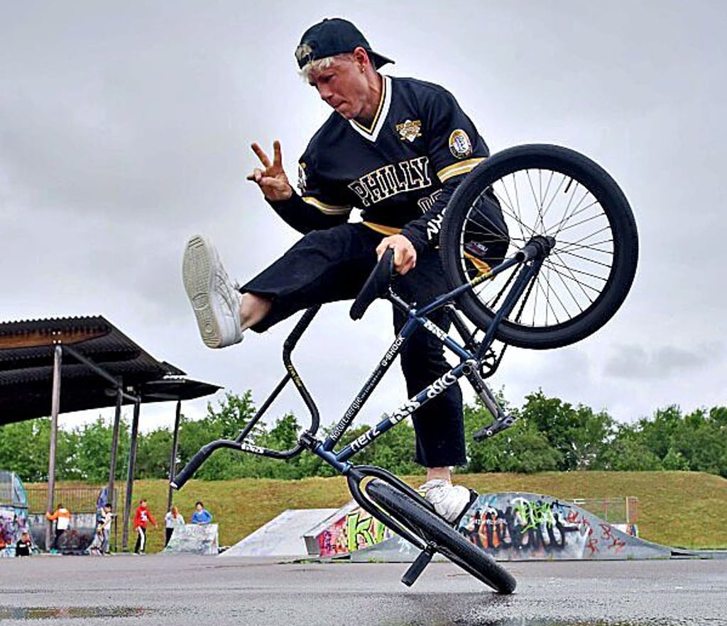Chris Böhm: BMXer Chris Böhm versucht einen weiteren Weltrekord zu brechen.