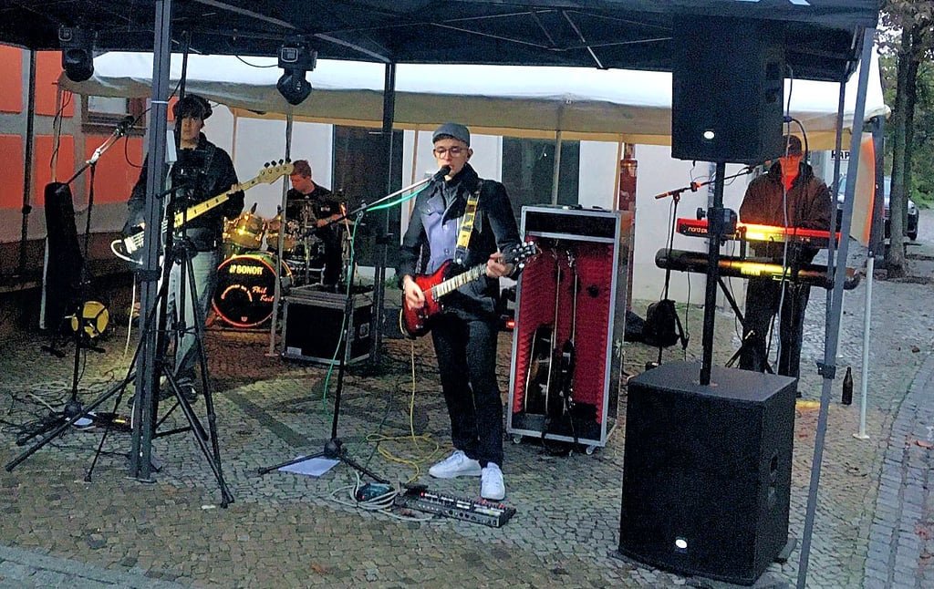 Genthiner Bar-Jubiläum: Lebendige Innenstadt: Das Kleeblatt feiert ...