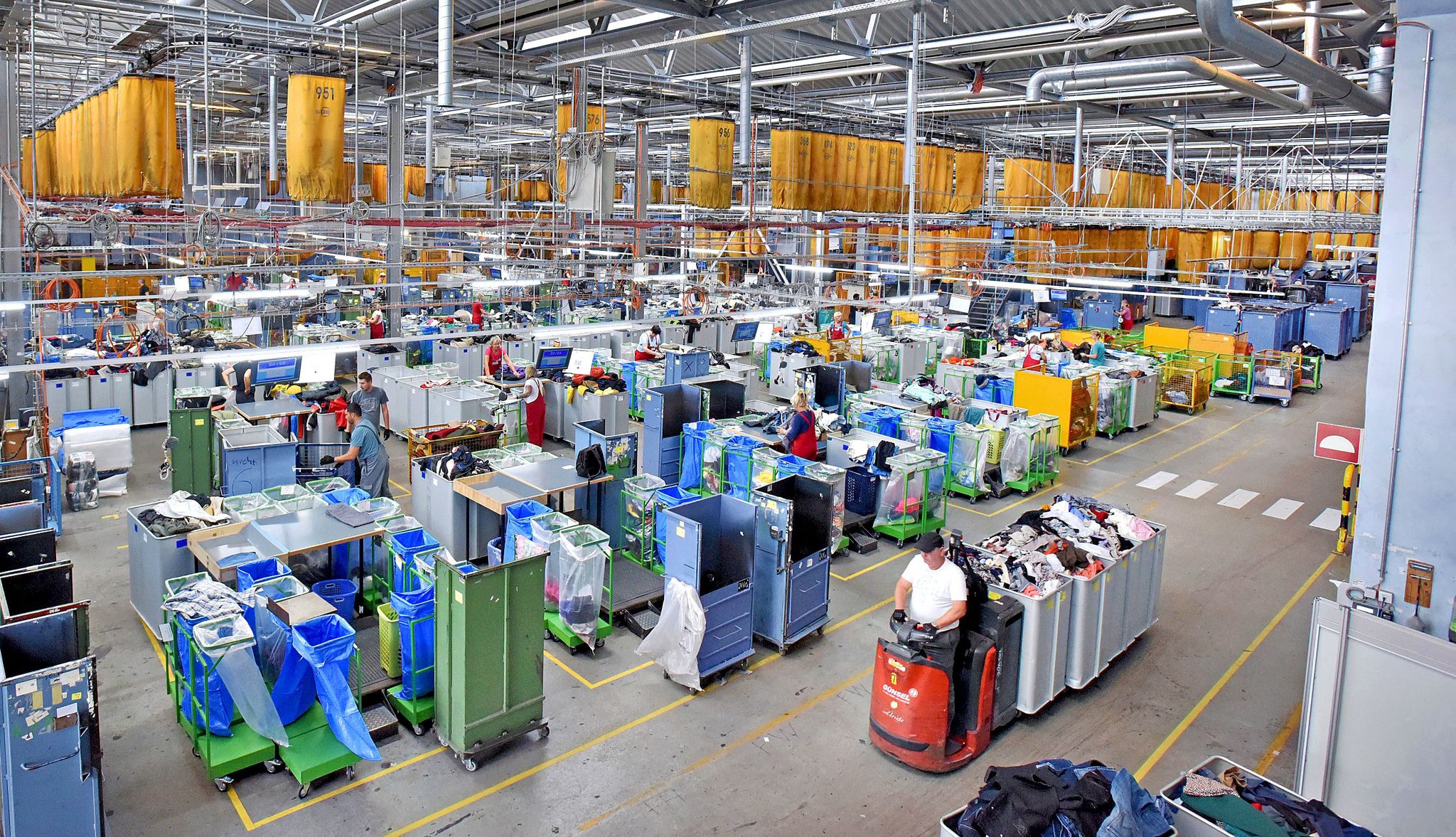 Investorsuche hat begonnen: Textilrecycler Soex hat Insolvenzantrag ...