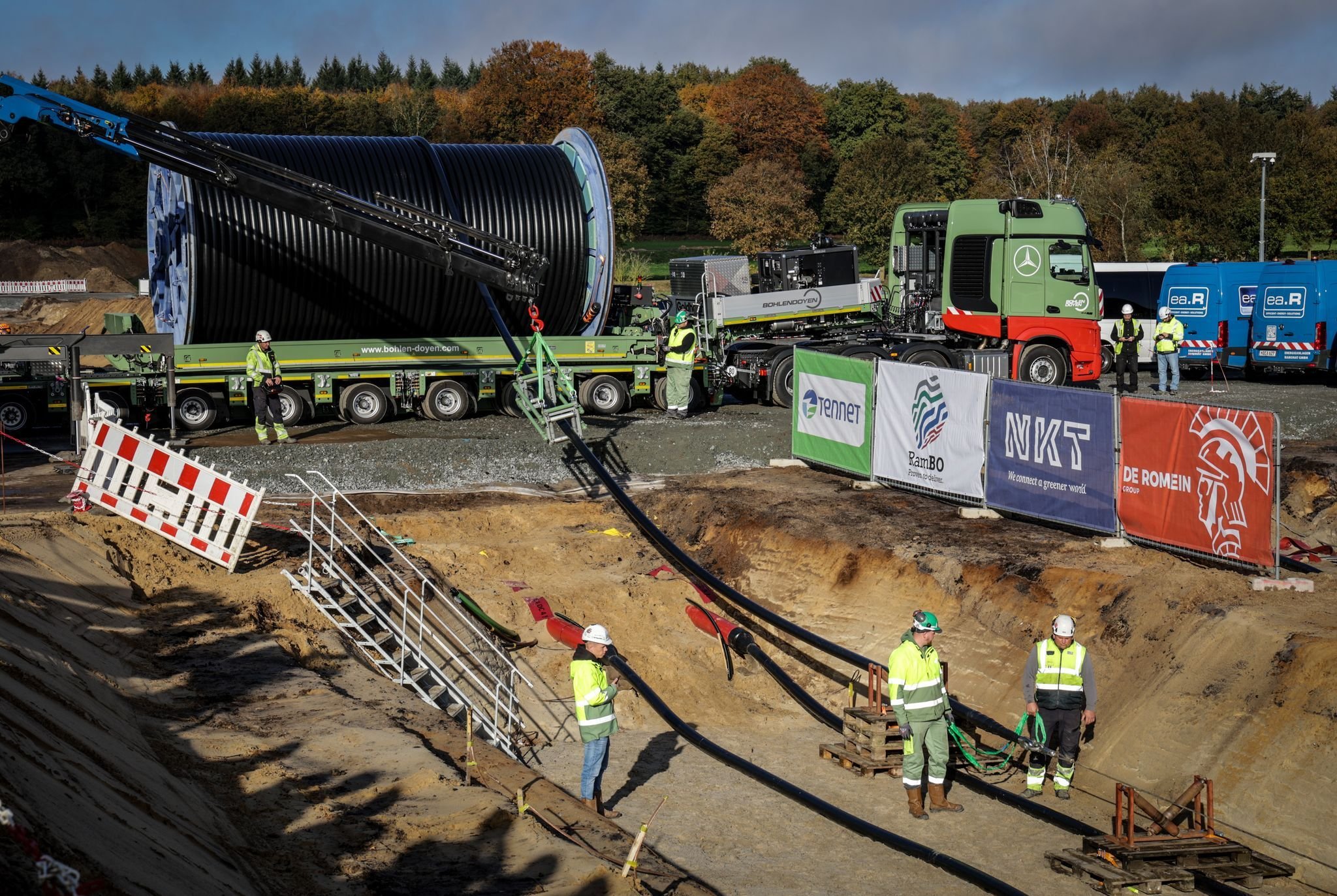 Stromautobahn: Bau der Trasse Suedlink - Vier Kabel für die Energiewende