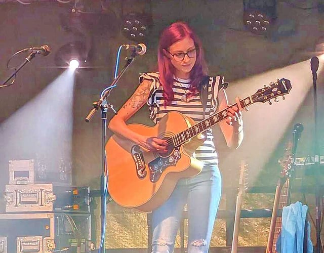 Talentshow in Köthen: „Die Bühne gehört dir“: Sängerin Jennifer Stiller ...