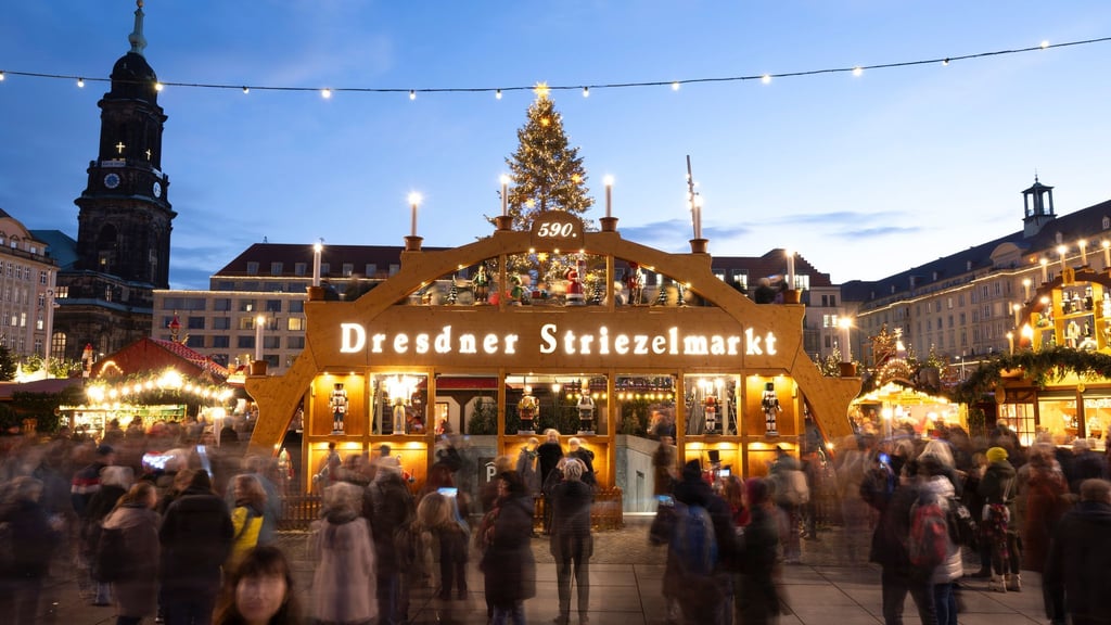 Weihnachtsmärkte: Striezelmarkt in Dresden eröffnet - Neuerungen im ...