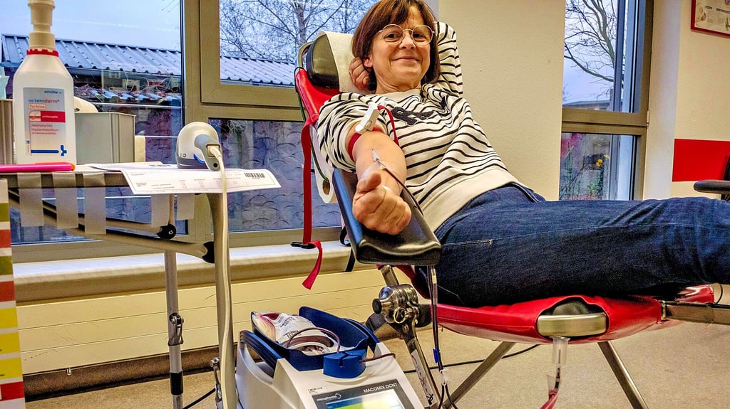 Gute Tat vorm Neujahr: DRK-Blutspende in Wittenberg: 161 Menschen spenden vor Silvester