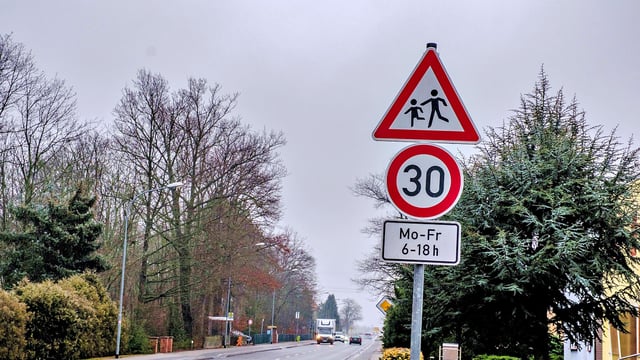 Gefahr Bundesstraße 187: Tempo 30 statt 40 vor der Kita in Mühlanger ...