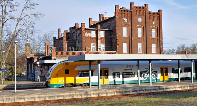 Bahnhof Genthin: Event-Location bald mit Bäcker?