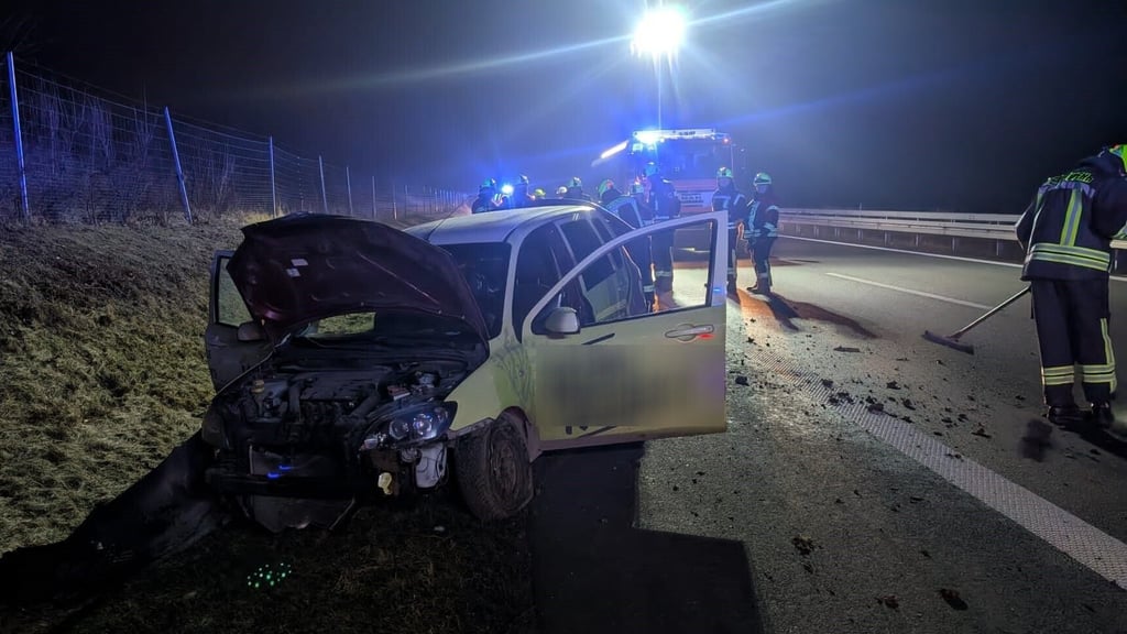 Unfall auf A36: Mazda-Fahrerin bei Wernigerode schwer verunglückt