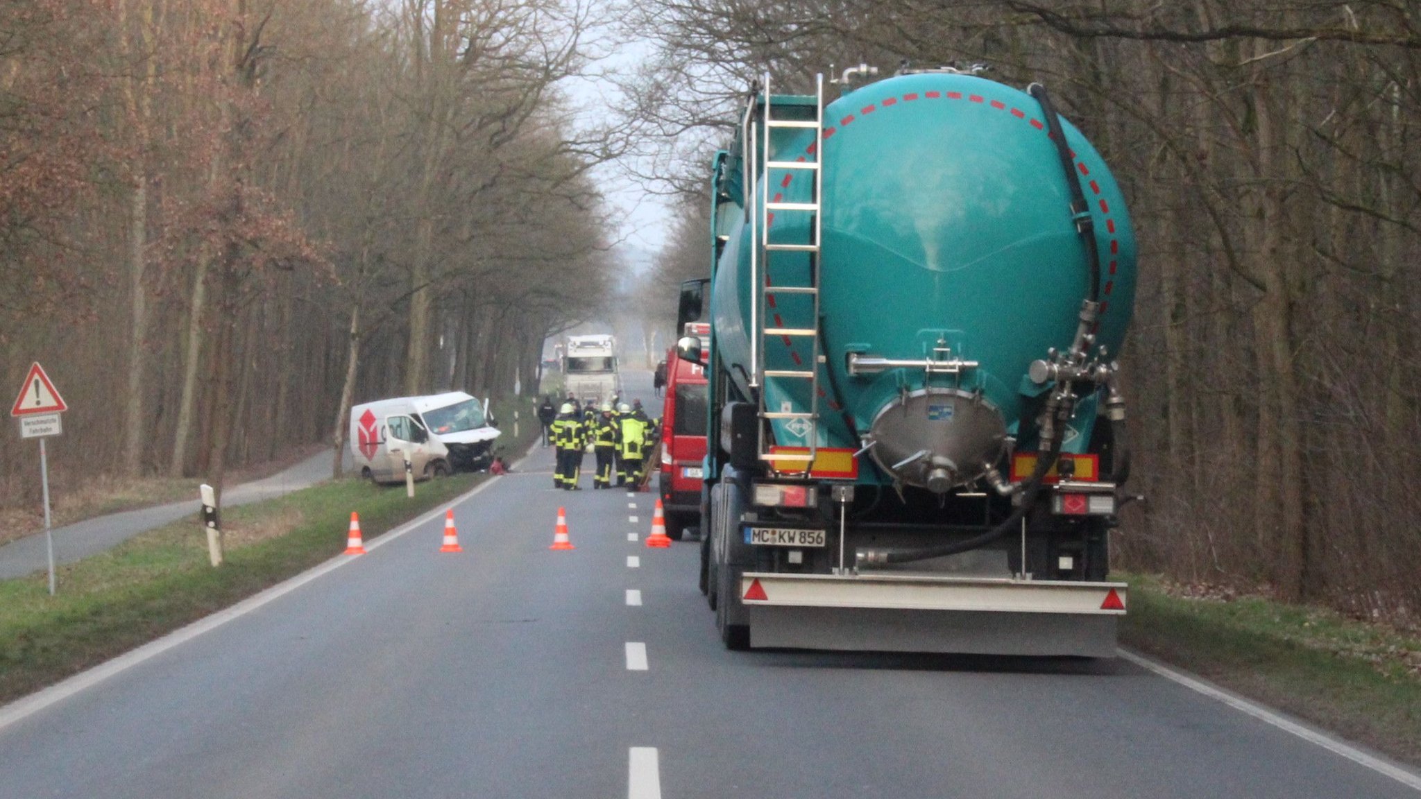 Unfall auf B188 bei Jävenitz: 20-Jähriger stirbt im Krankenhaus