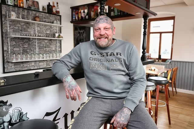 Gaststätte Hackpfüffel: Neuer Wirt Marcel Marx eröffnet „Zum Keiler“