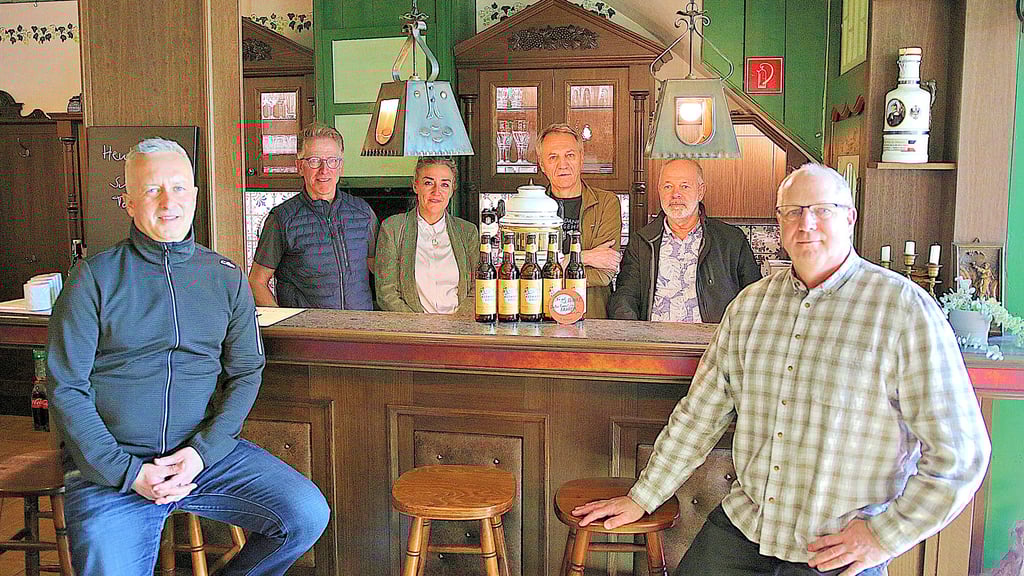 Regionales Bier im Angebot: Eine neue Kneipe eröffnet in Stendal