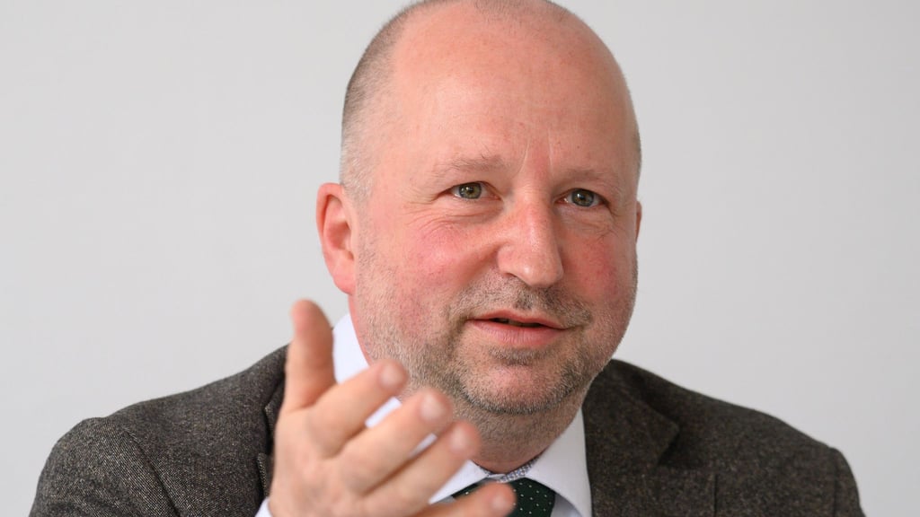 Neuregelungen ab 1. Juli: Beauftragter: Verbesserungen für DDR-Opfer ...