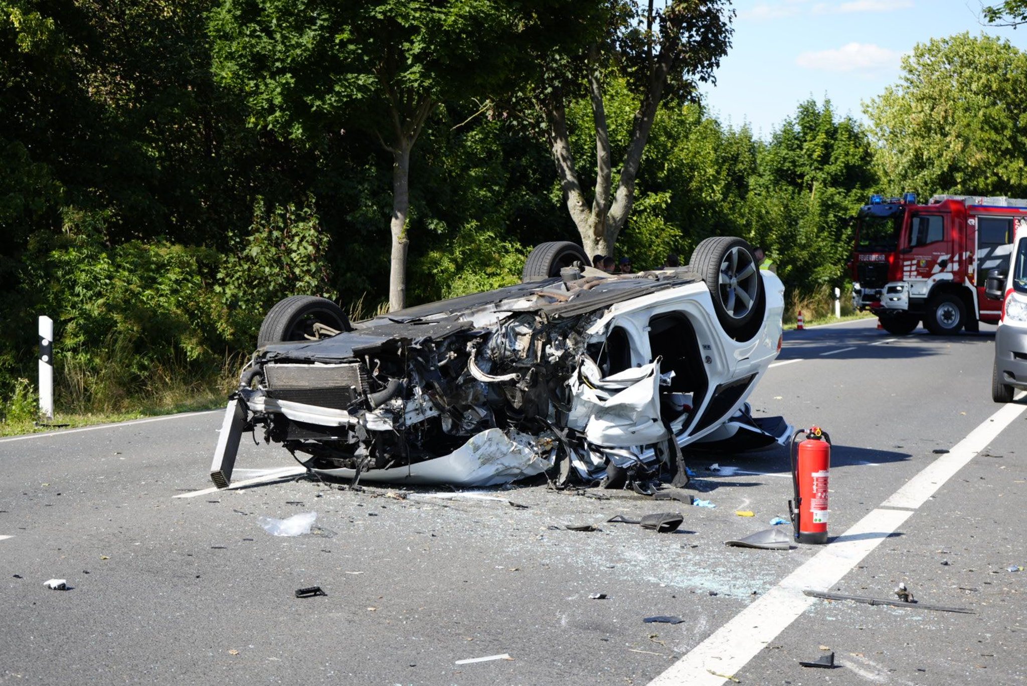 Mehrere Verletzte: Schwerer Unfall auf der B100 bei Roitzsch - Audi ...
