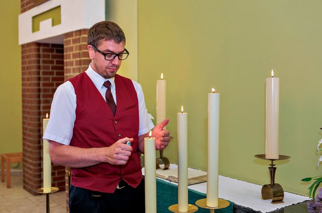 Comitari Bestattungen Zeitz besteht seit 25 Jahren: Ungewöhnlicher Wechsel: Vom Kfz-Mechaniker ...