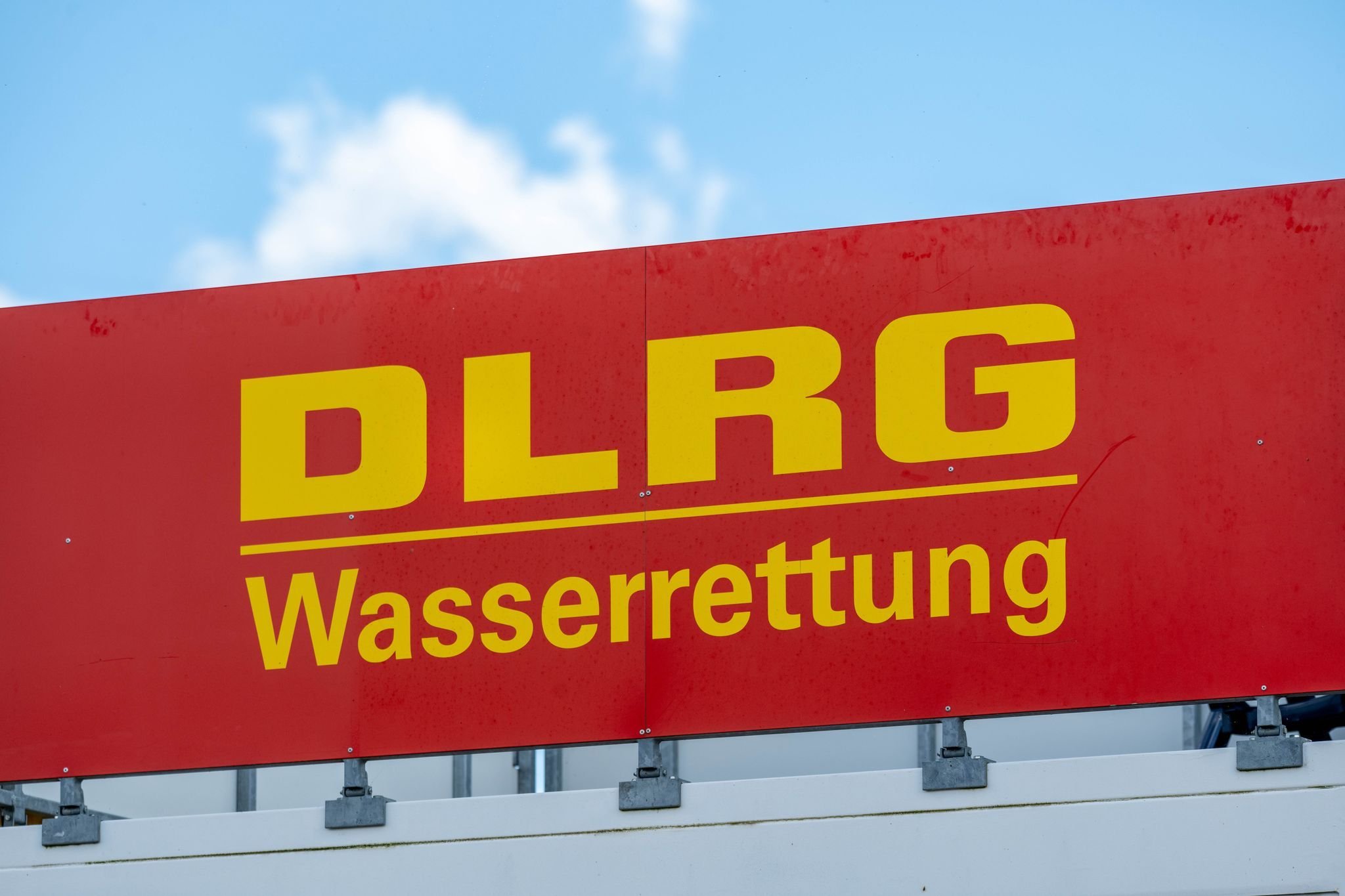 Badeunfälle: DLRG zieht Zwischenbilanz zur Badesaison 2025