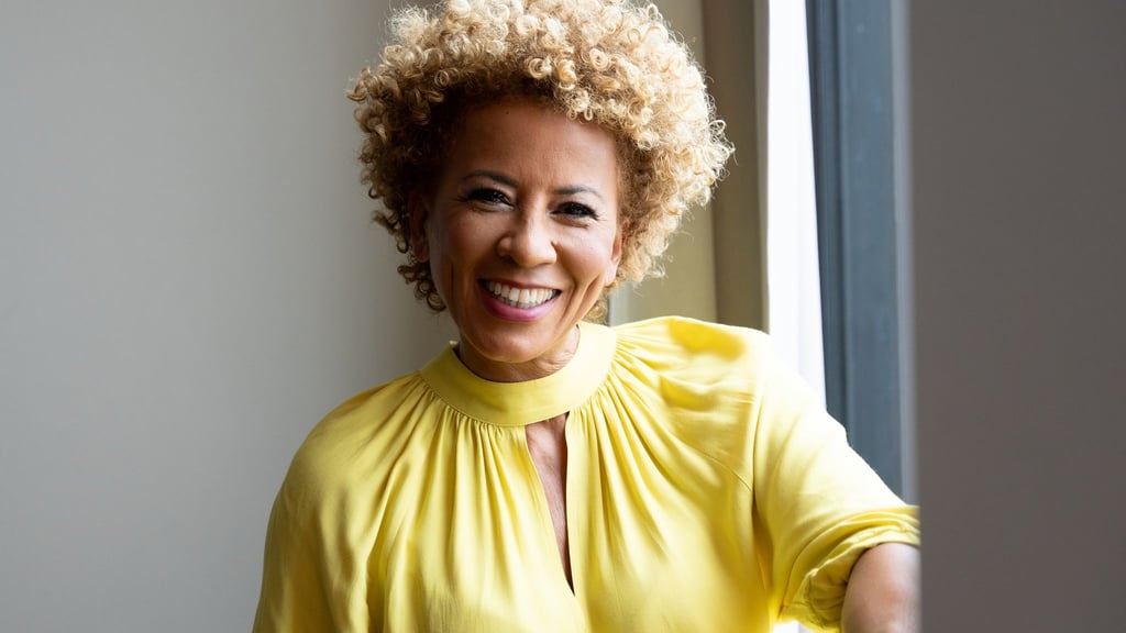 „Bares für Rares Österreich“: Arabella Kiesbauer: Trödel-Kaufverbot vom ...