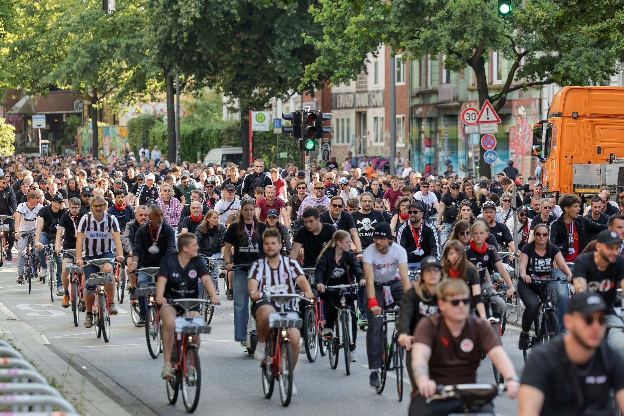 Fußball-Bundesliga: Polizei vor Hamburger Stadtderby: Keine Ausschreitungen