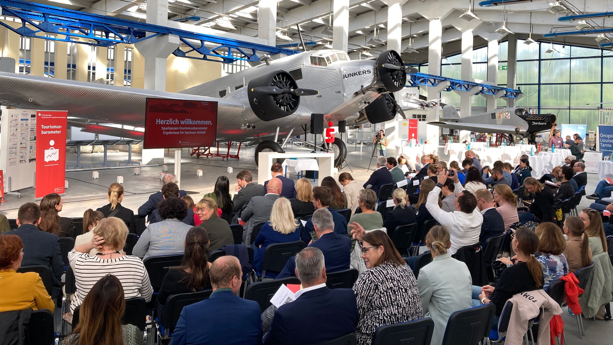 Urlaub und Reisen: Tourismuszahlen in Sachsen-Anhalt brechen ein - Dessau-Roßlau trotzt dem ...