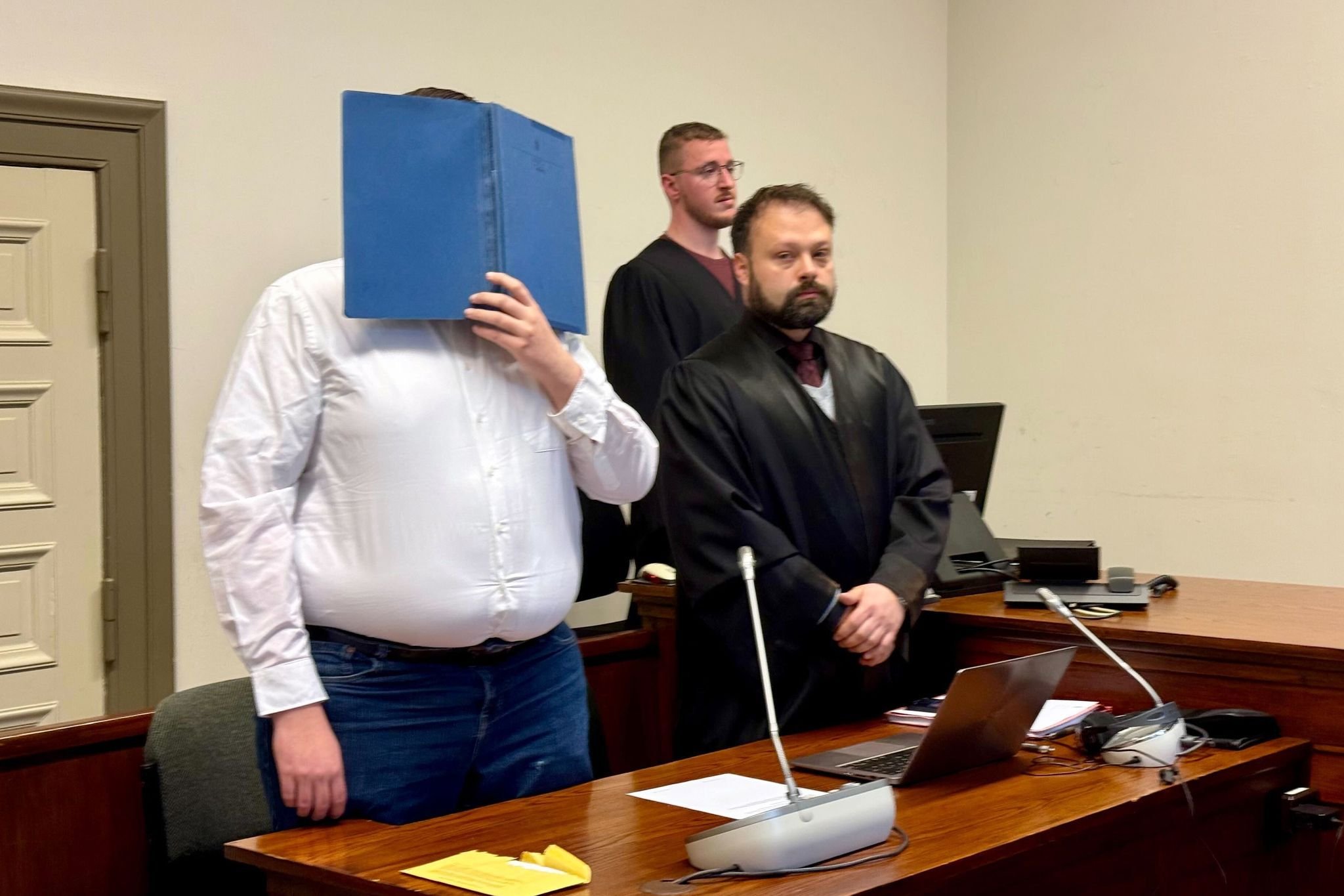 Prozesse: Kollegin niedergestochen: „Ich hatte vor, sie zu töten“