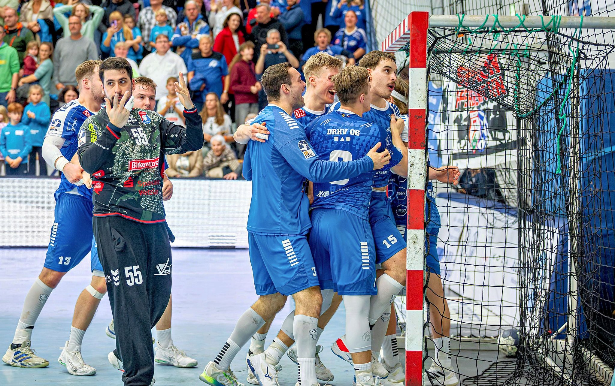 Handball-2.Liga: Wahnsinn in Hüttenberg - Marcel Nowak trifft in der ...