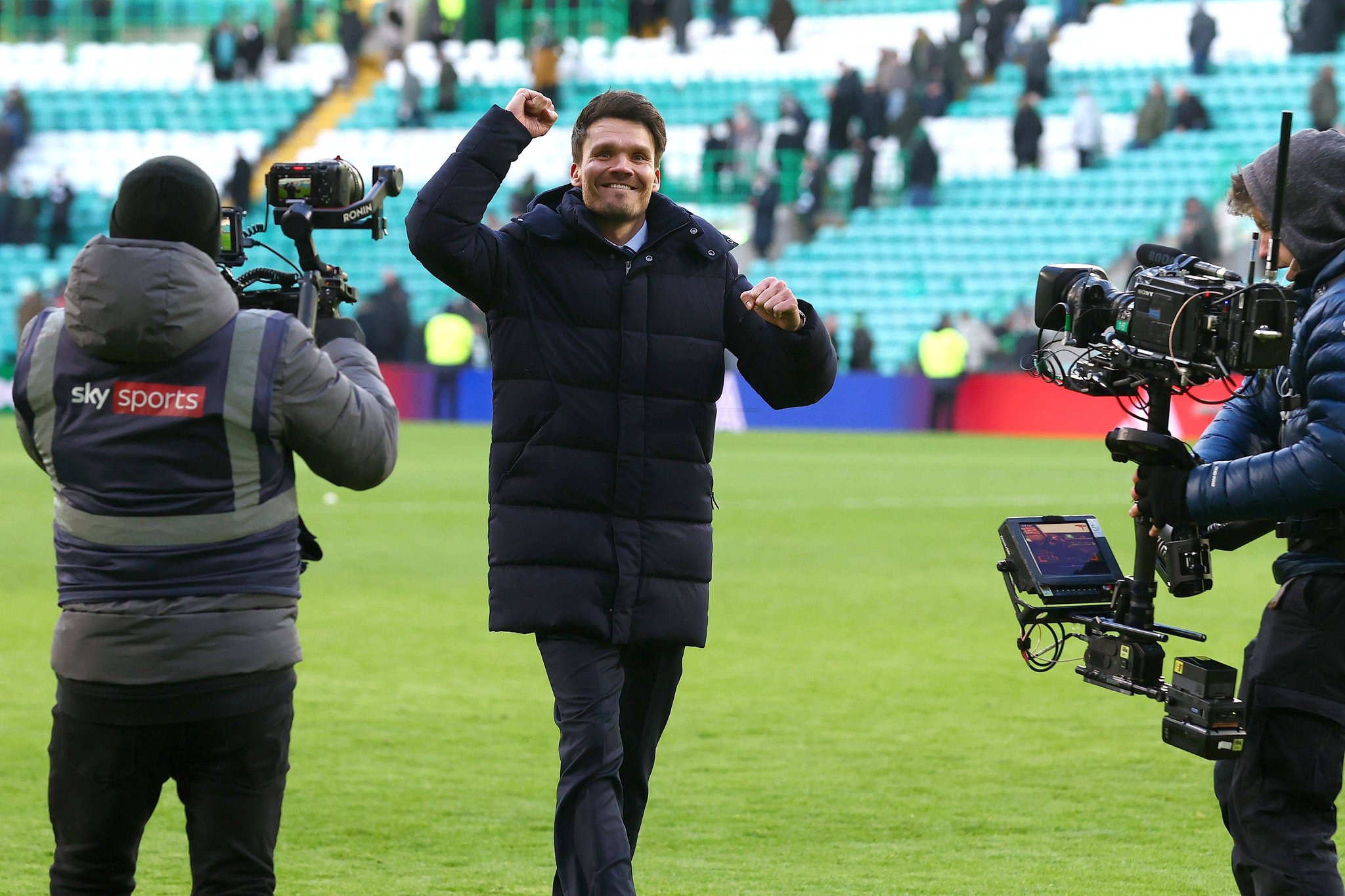 Neuer Coach der Glasgow Rangers: Fans feiern RB Leipzigs ehemaligen Co ...