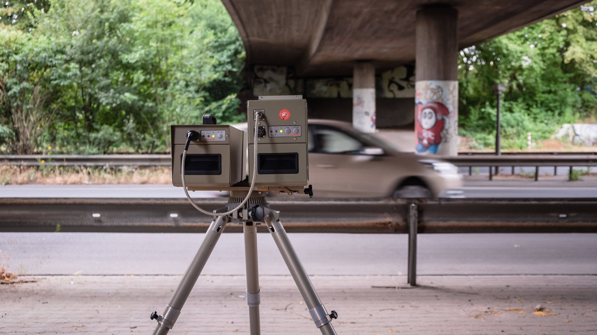 Teurer Start ins neue Jahr: Über 200 Autofahrer auf A9 geblitzt ...